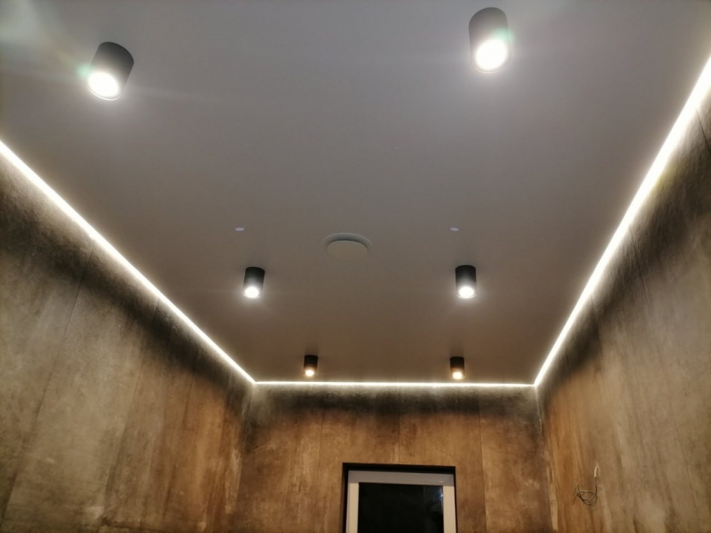 Sieniniai LED profiliai - Modernios lubos