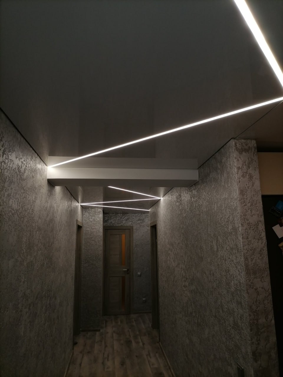 LED šviesos linijos - Modernios lubos
