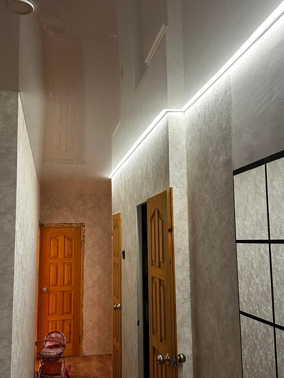 Sieniniai LED profiliai - Modernios lubos