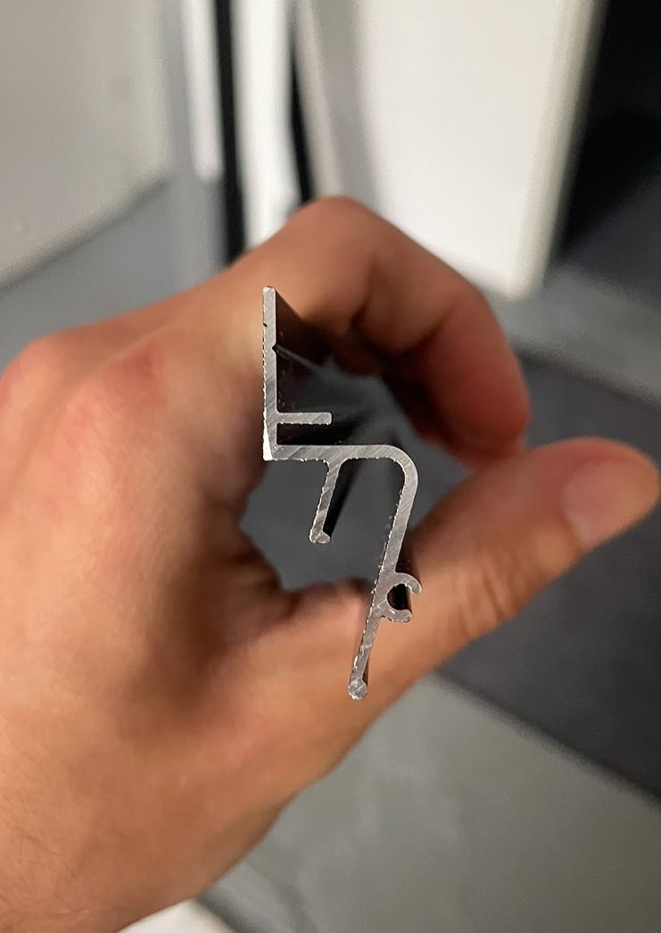 Šešėliniai profiliai - Modernios lubos